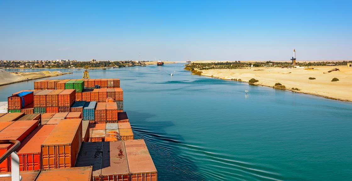 Suez backlog presents further disruption | News | Strategic Risk Europe